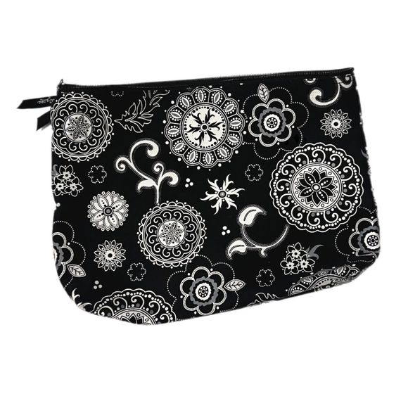 thirty-one | Bags | Thirty One Large Zipper Pouch Black Onyx Medallion ...